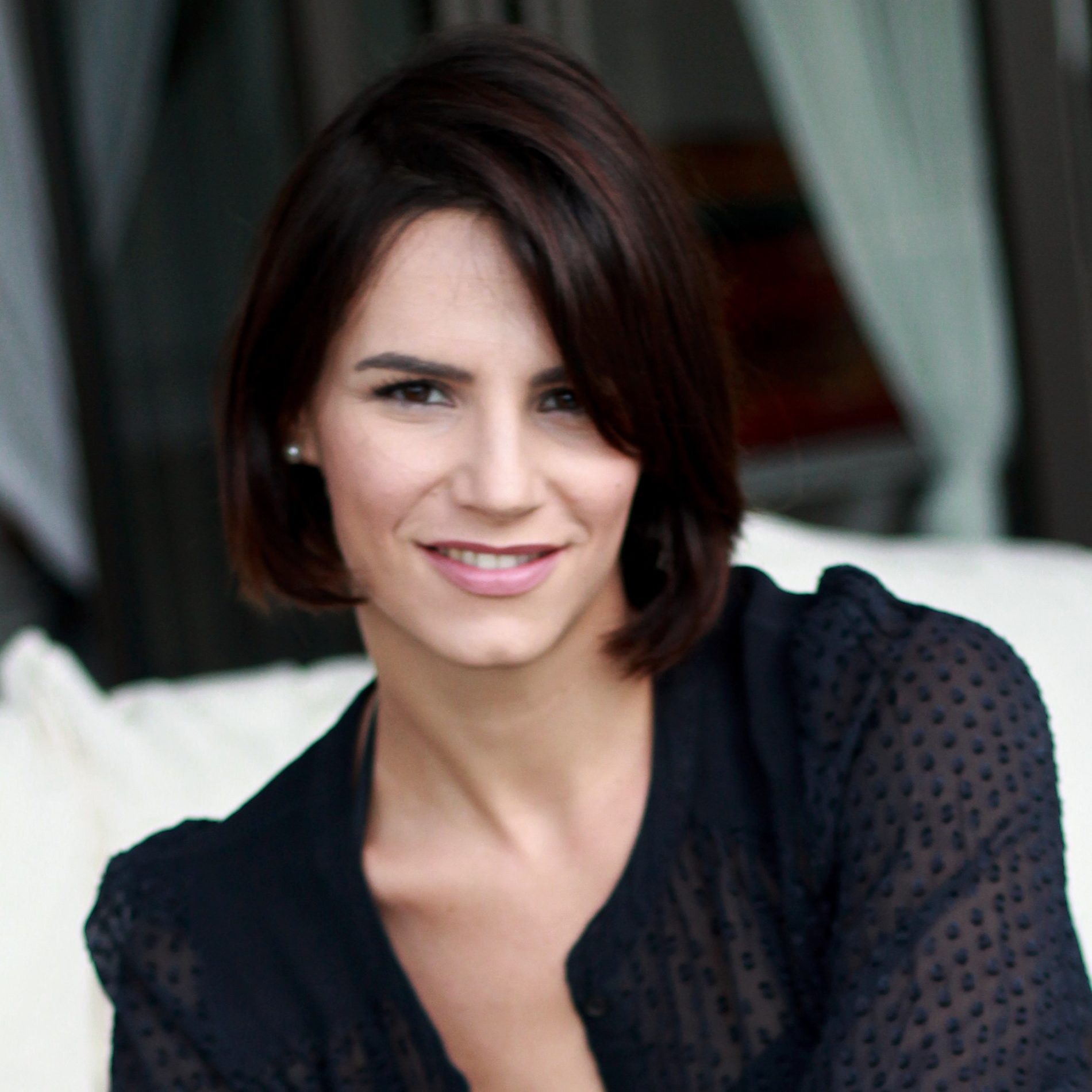 Who we are? ~ Reloconsult